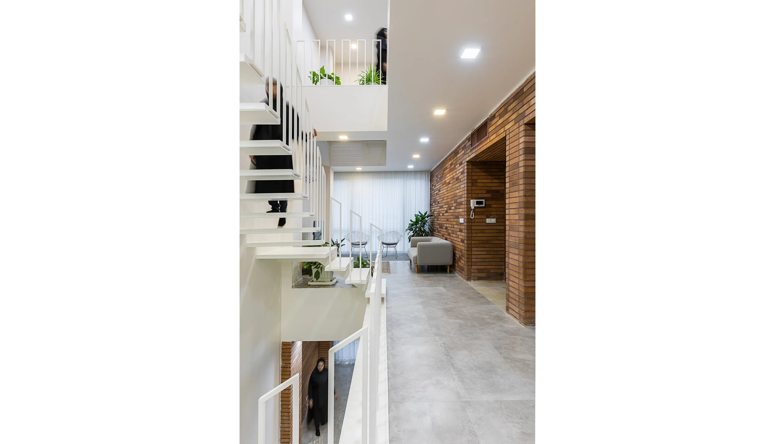 THE ALLEY HOUSE - ASHRAFI & ZAD DESIGN
